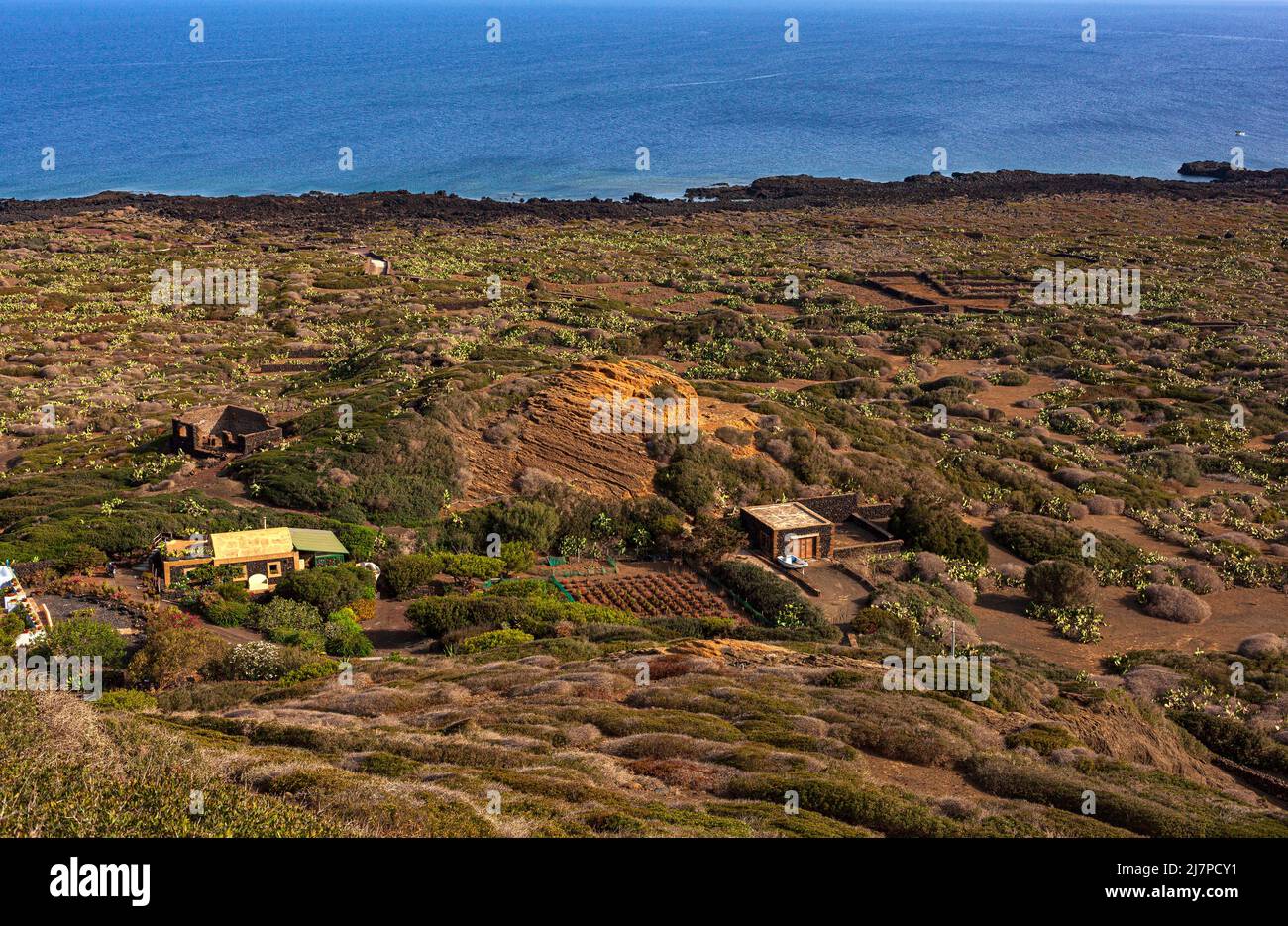 Linosa sicily sea hi-res stock photography and images - Alamy