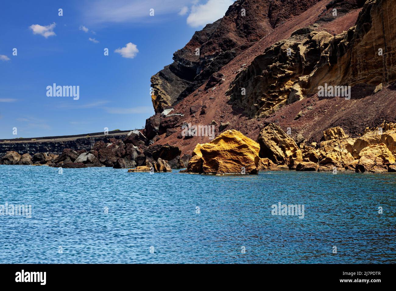 Famous volcano hi-res stock photography and images - Alamy