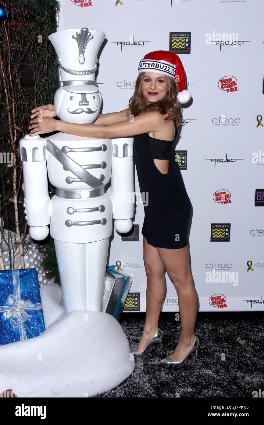 LOS ANGELES - DEC 5: Maria Menounos at the Maria & Kevin's 1st Annual ...