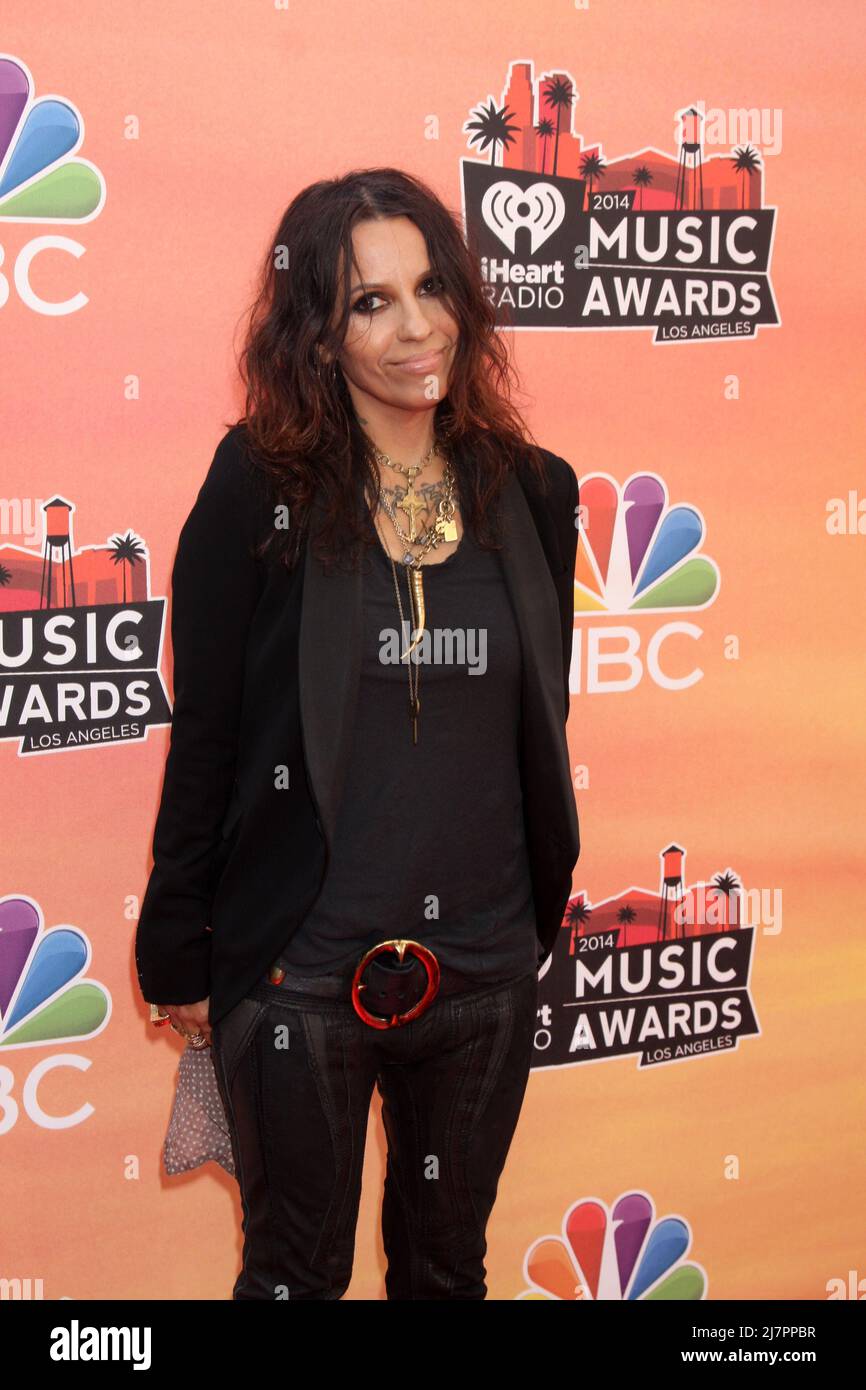 LOS ANGELES - MAY 1: Linda Perry at the 1st iHeartRadio Music Awards at ...