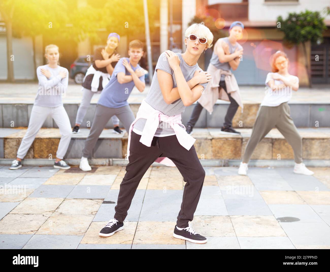 Dynamic movements hi-res stock photography and images - Alamy