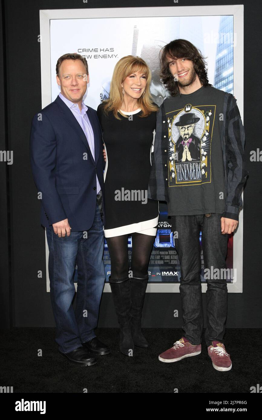 Leeza gibbons and steve fenton hi-res stock photography and images - Alamy