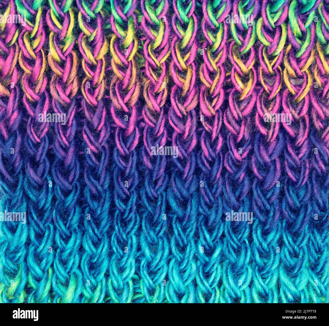 Close up on multi colors yarn, knitted pattern of purl and knit Stock ...