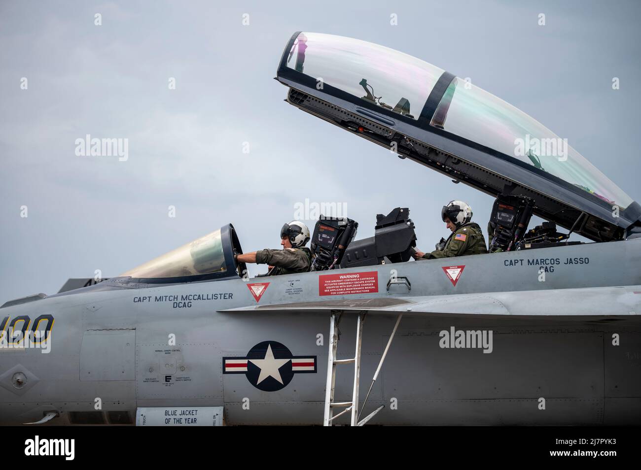 Strike fighter squadron vfa 32 hi-res stock photography and images - Alamy