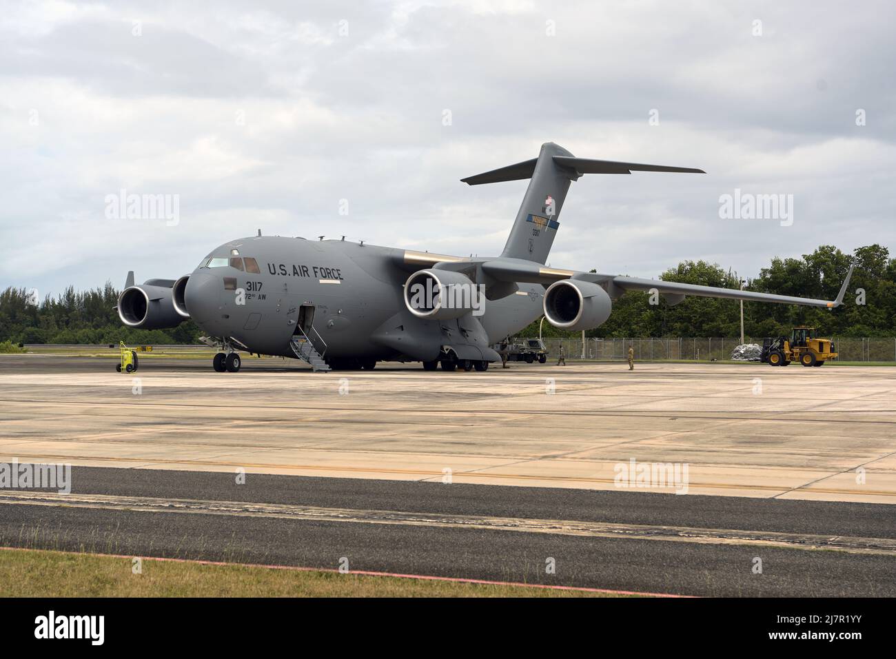 U.S. Air Force C-17 Globemaster III with the 172nd Airlift Wing ...
