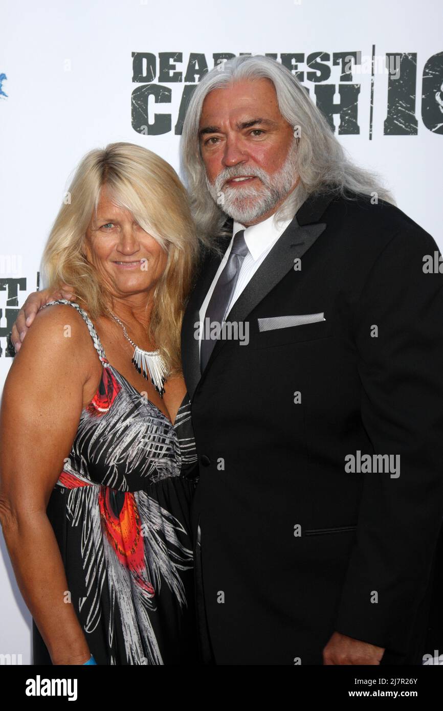 LOS ANGELES - APR 22: Karen Gillis, Bill Wichrowski at the "Deadliest ...