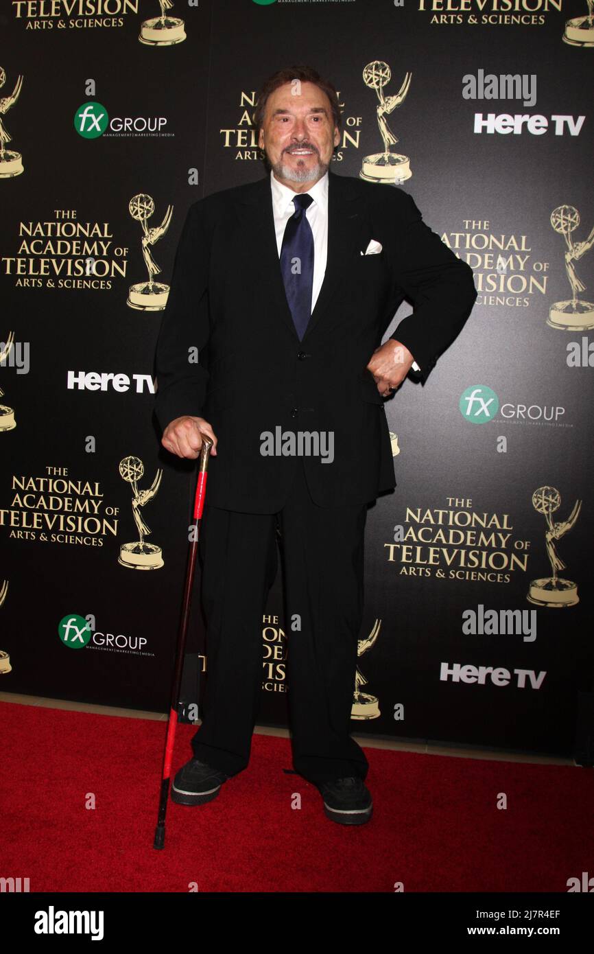 LOS ANGELES - JUN 22: Joe Mascolo at the 2014 Daytime Emmy Awards ...