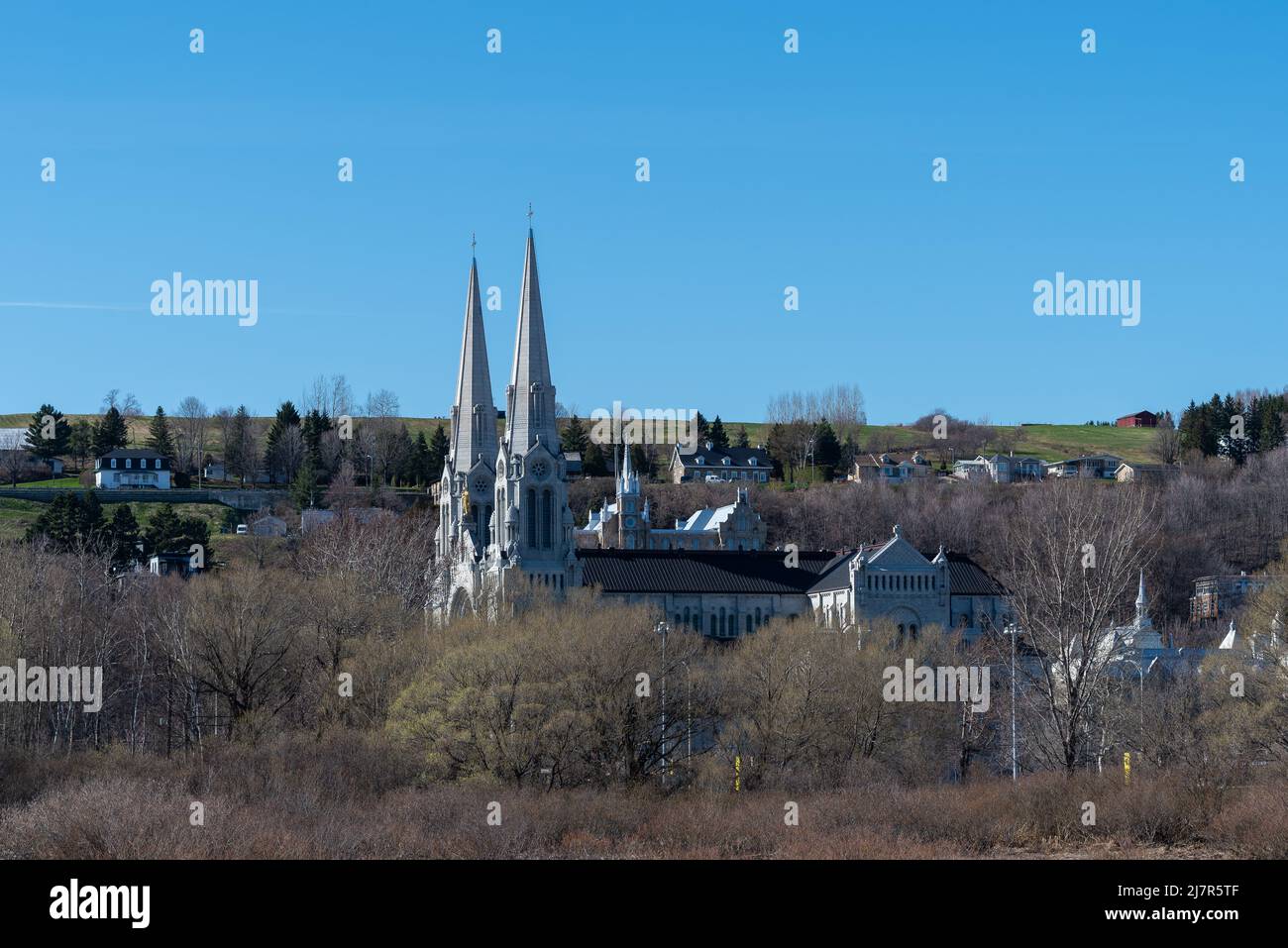 The Basilica dedicated to St Anne at Sainte-Anne-de-Beaupre, Quebec ...
