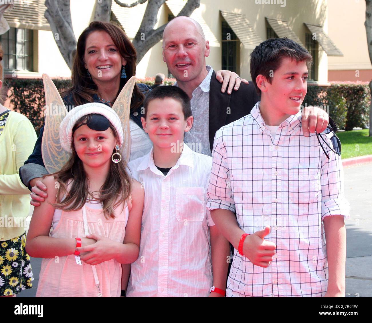 LOS ANGELES - MAR 22: Jenni Magee Cook, Stewart Cook at the Pirate ...