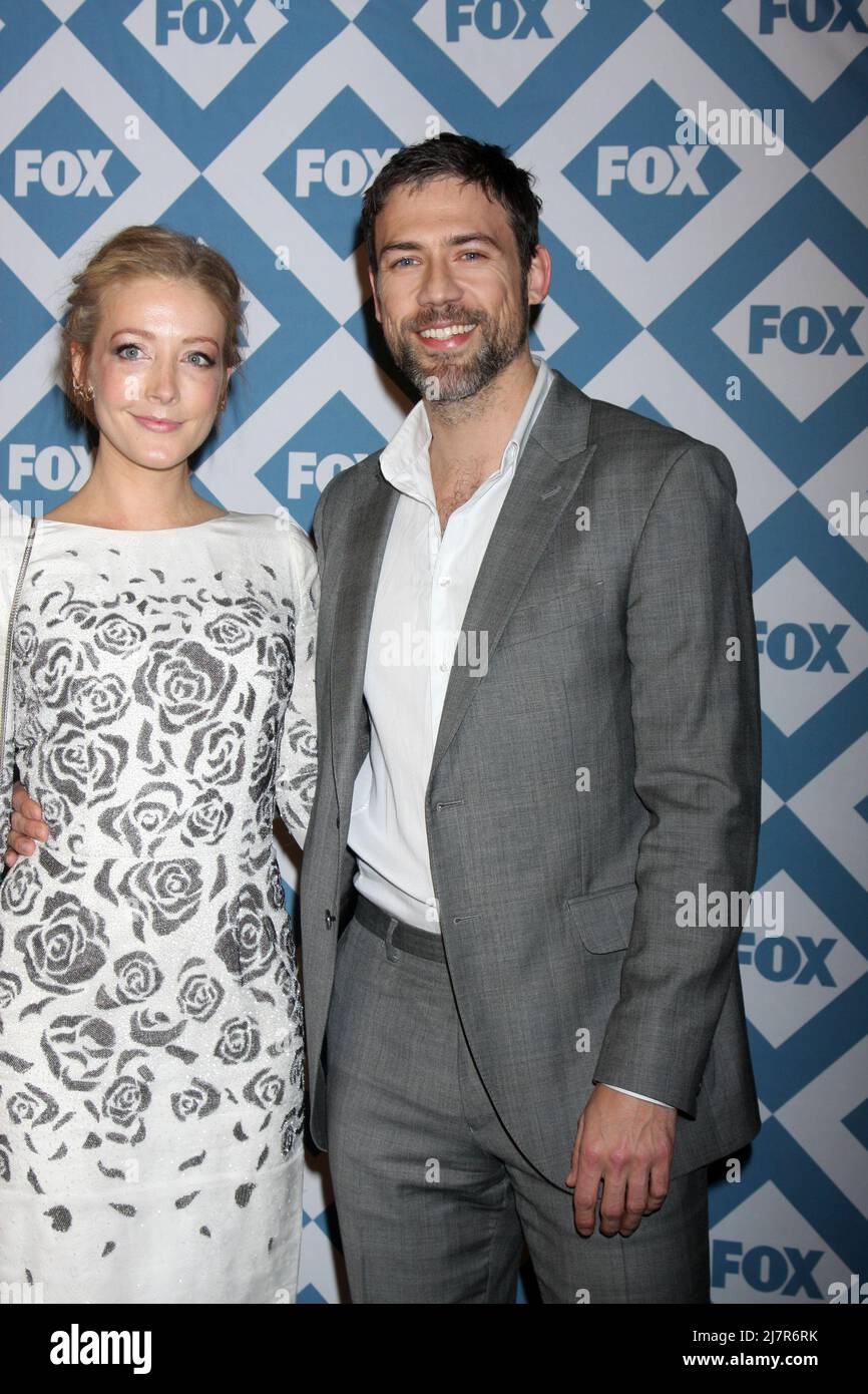 Jennifer finnigan and adam rayner hi-res stock photography and images ...