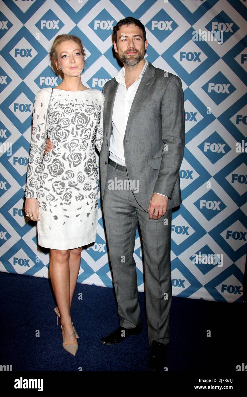 Jennifer finnigan and adam rayner hi-res stock photography and images ...