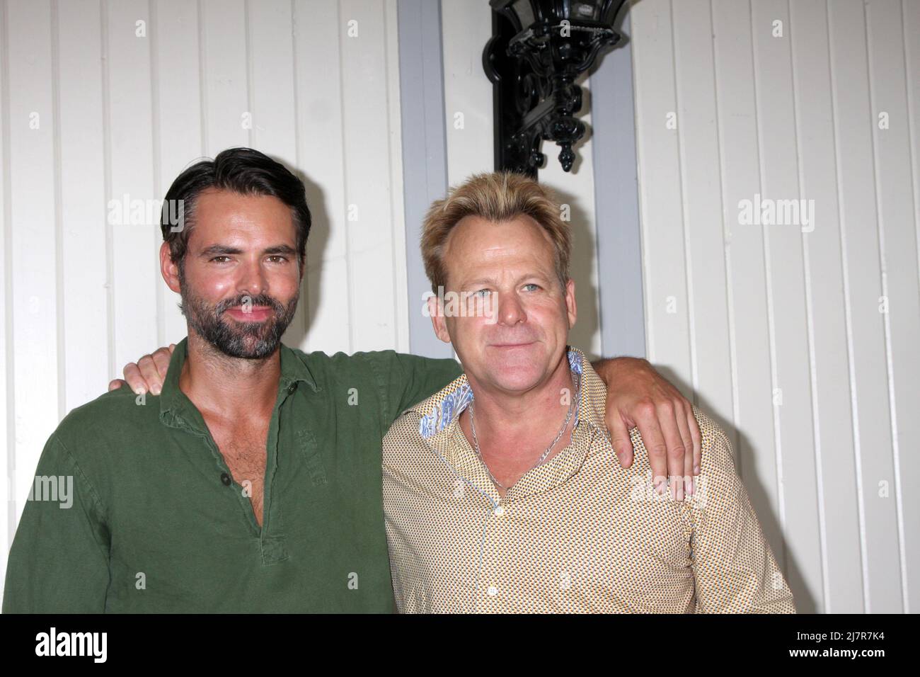 LOS ANGELES - AUG 2: Jason Thompson, Kin Shriner at the "General ...