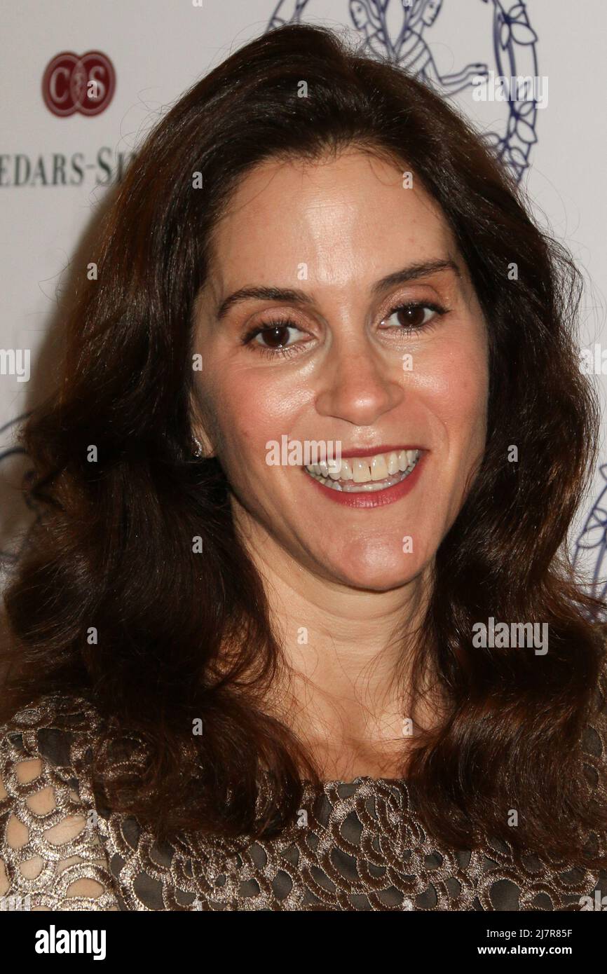 LOS ANGELES - APR 22: Jami Gertz at the Women's Guild Cedars-Sinai ...