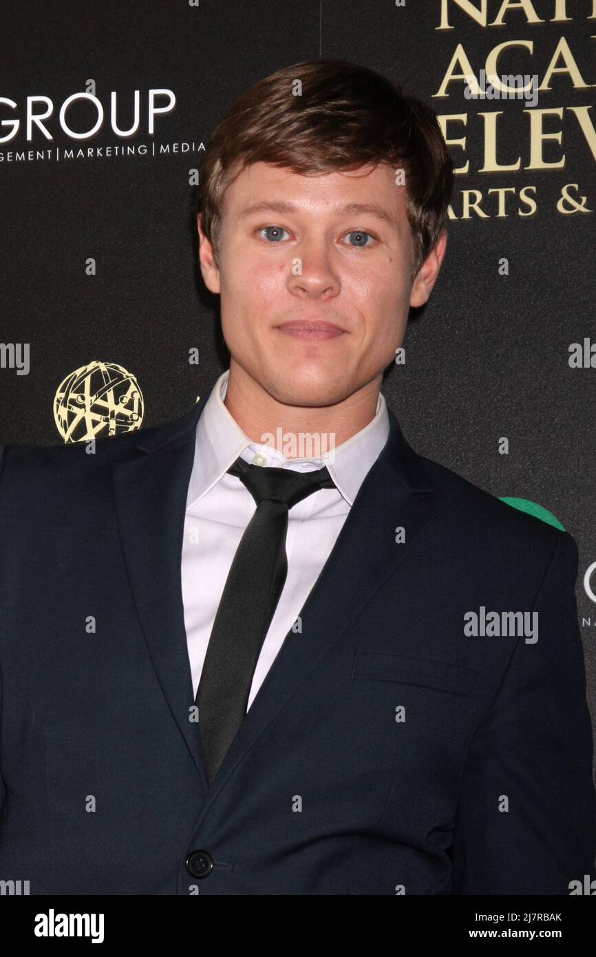 LOS ANGELES - JUN 22: Guy WIlson at the 2014 Daytime Emmy Awards ...