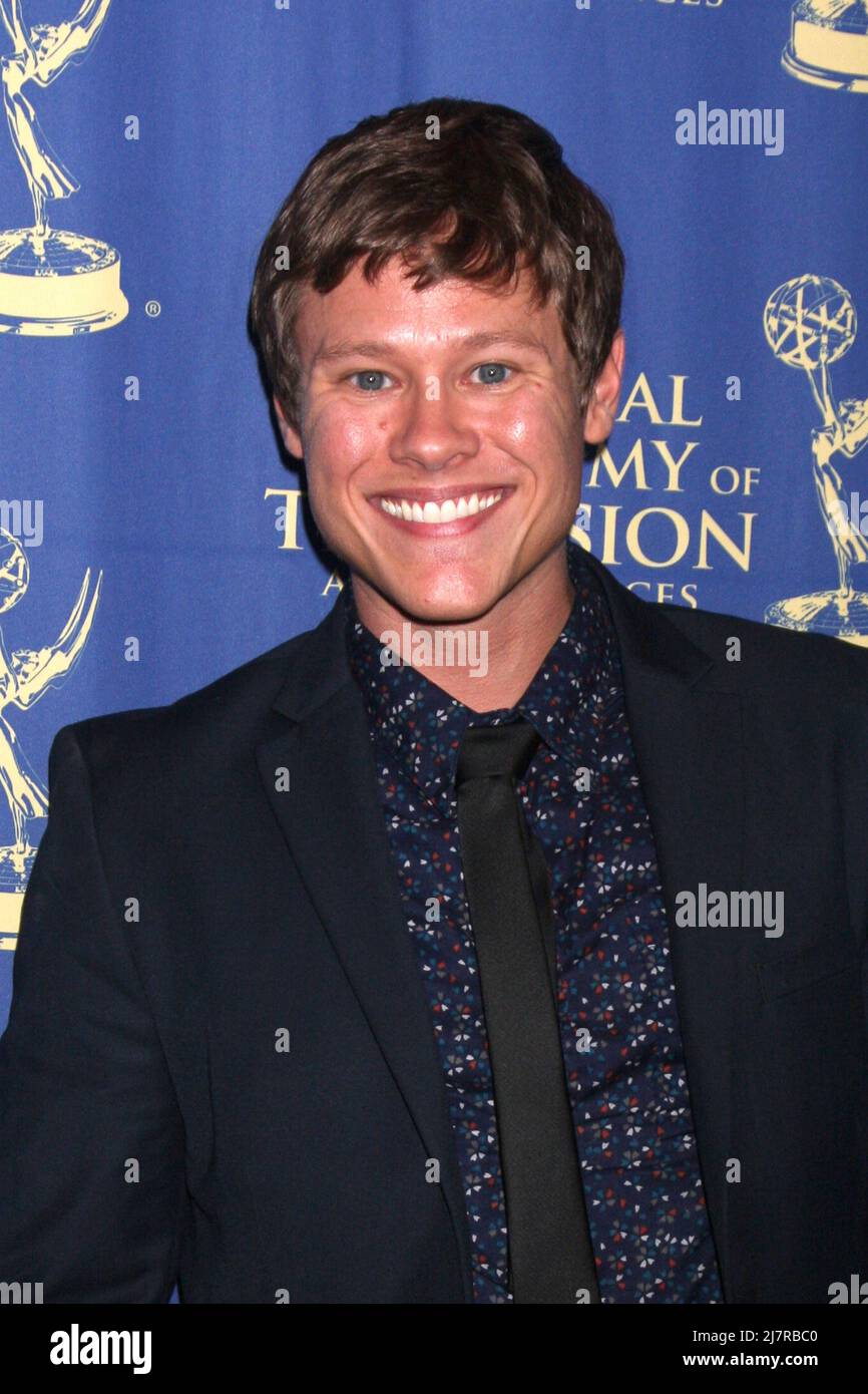LOS ANGELES - JUN 20: Guy Wilson at the 2014 Creative Daytime Emmy ...