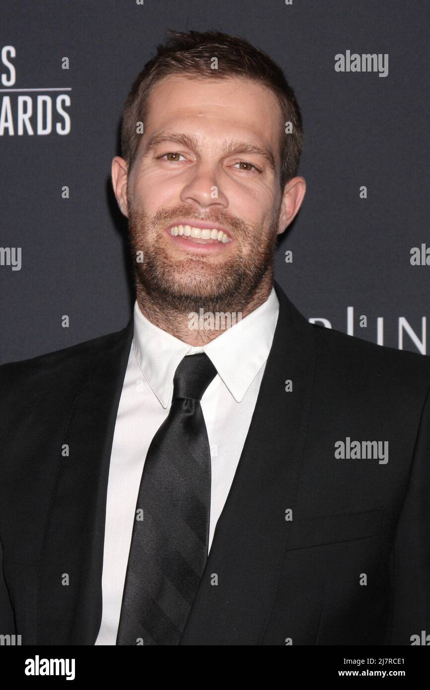LOS ANGELES - FEB 22: Geoff Stults at the 16th Annual Costume Designer ...