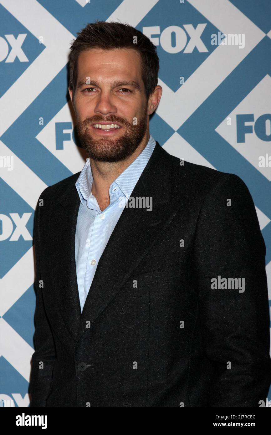 LOS ANGELES - JAN 13: Geoff Stults at the FOX TCA Winter 2014 Party at ...