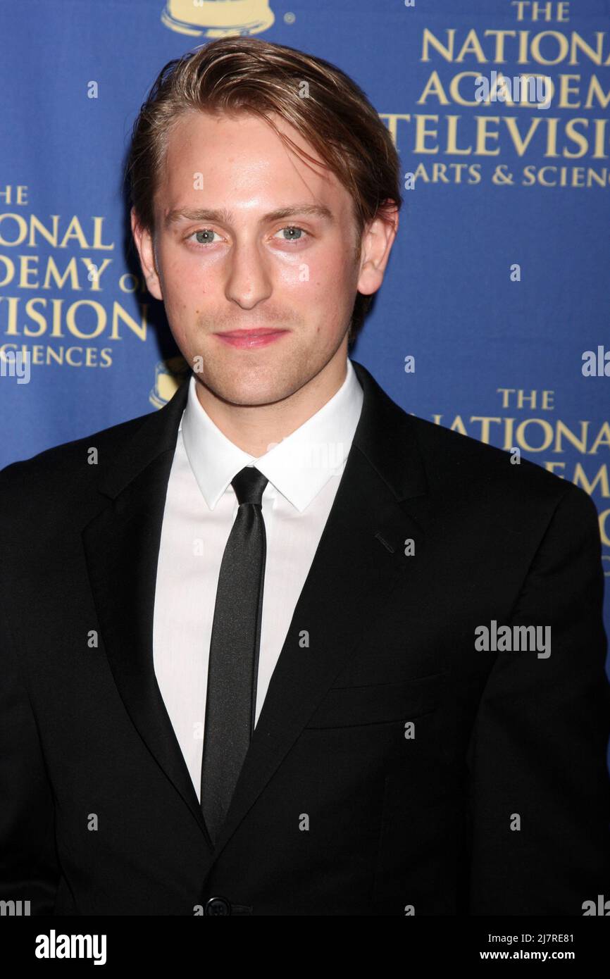 LOS ANGELES - JUN 20: Eric Nelsen at the 2014 Creative Daytime Emmy ...