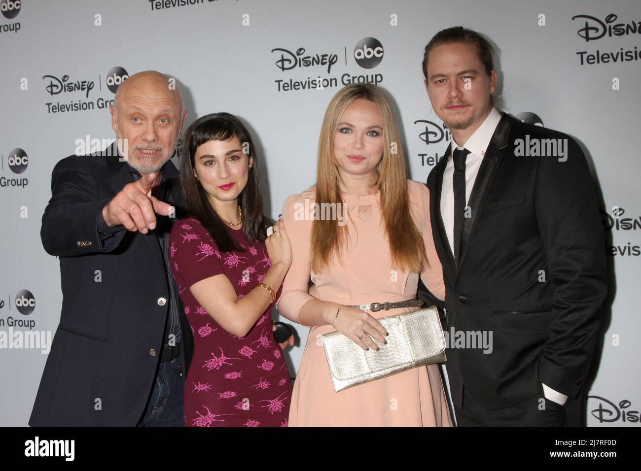LOS ANGELES - JAN 17: Hector Elizondo, Molly Ephraim, Amanda Fuller ...