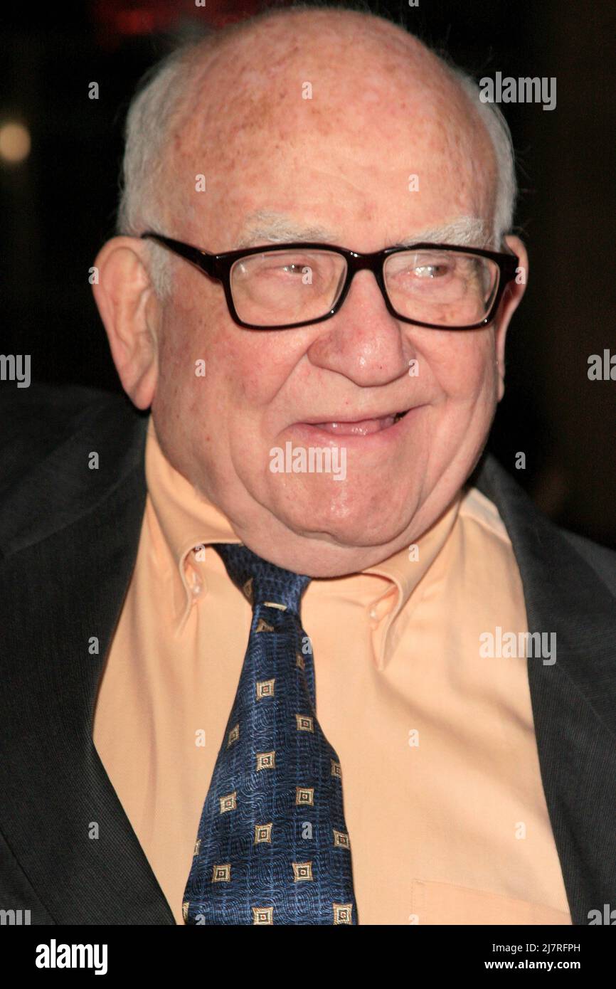 Ed asner up hi-res stock photography and images - Alamy