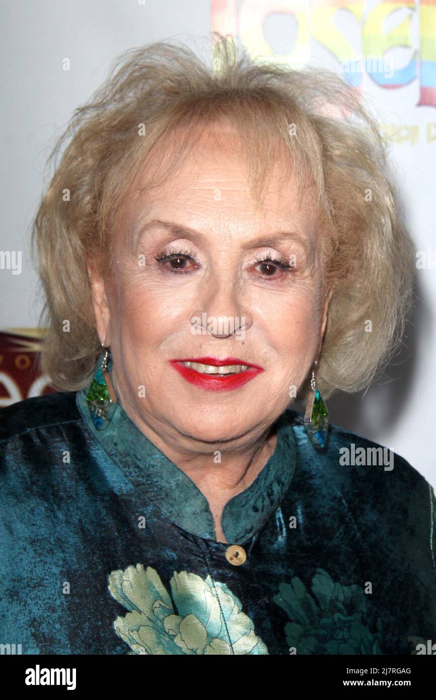 LOS ANGELES - JUN 4: Doris Roberts at the "Joseph And The Amazing ...