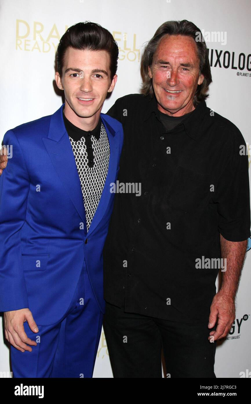 LOS ANGELES - APR 17: Drake Bell, father Joe Bell at the Drake Bell’s ...