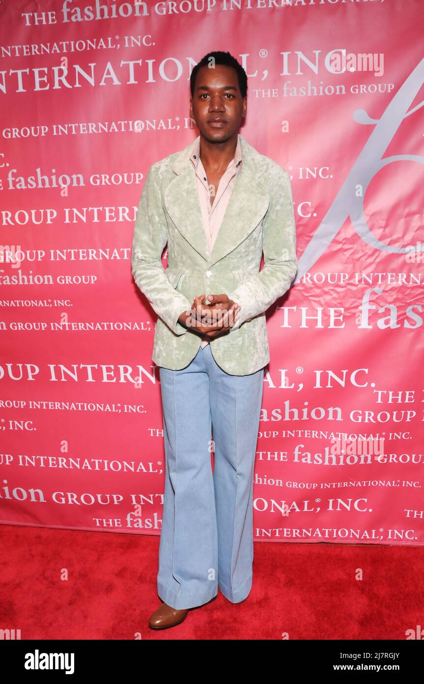 Kenneth Nicholson attends the Fashion Group International Rising Star ...