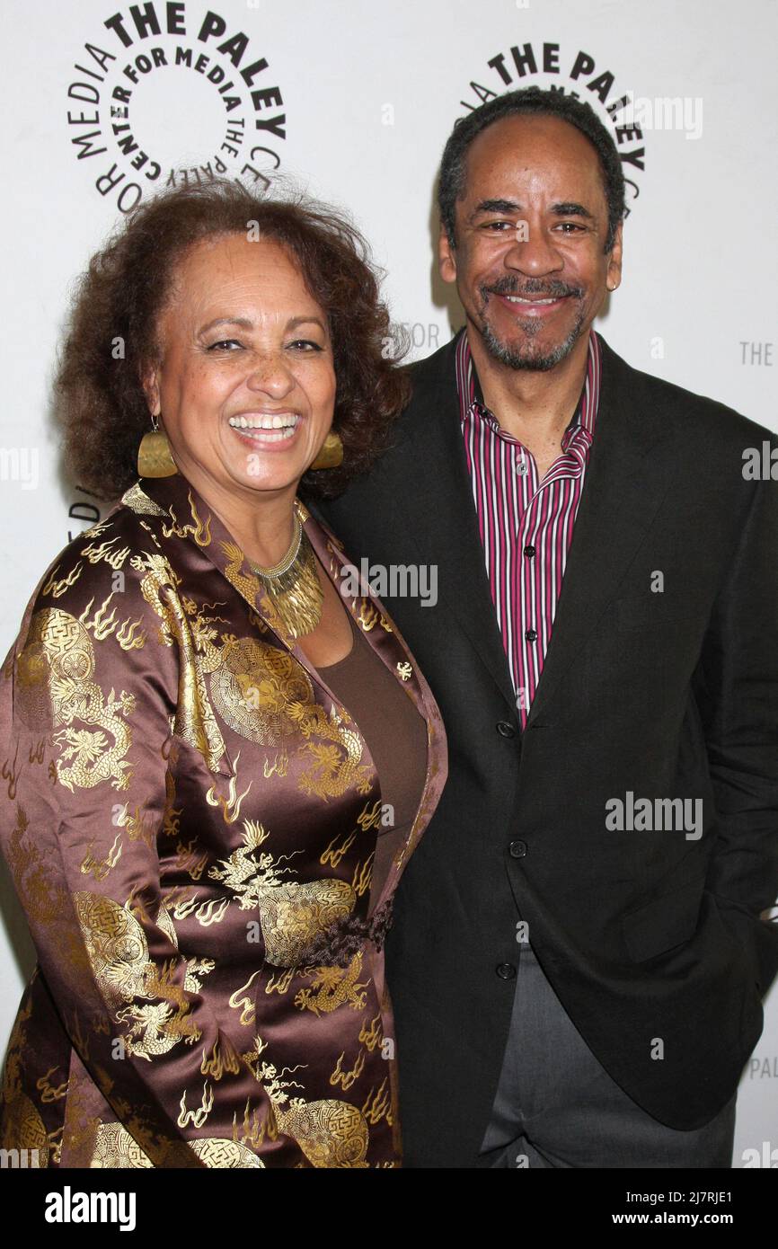 Tim reid wkrp hi-res stock photography and images - Alamy