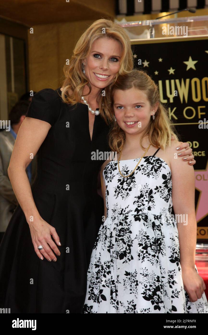 Cheryl hines and catherine rose young hi-res stock photography and ...