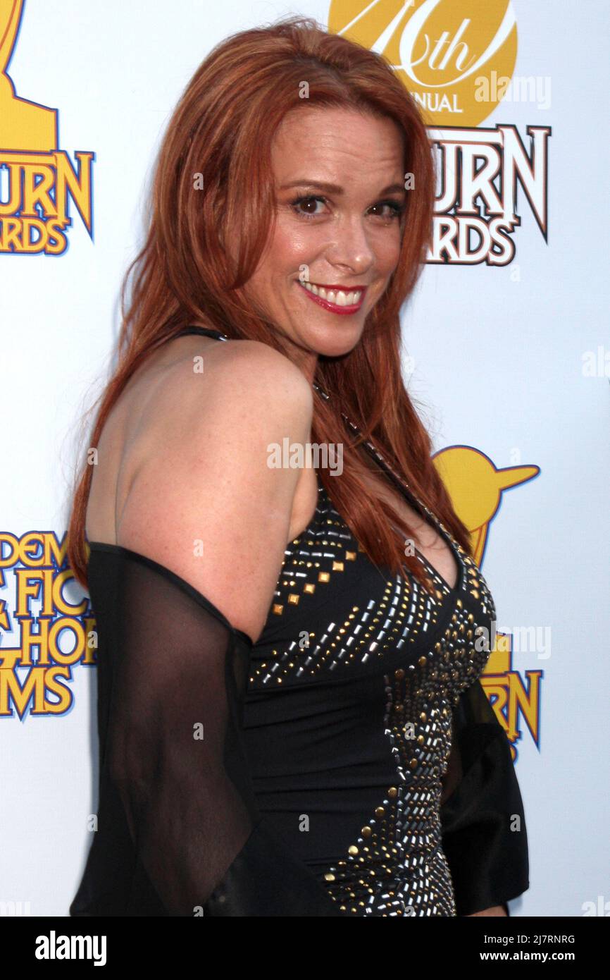 Chase masterson hi-res stock photography and images - Alamy
