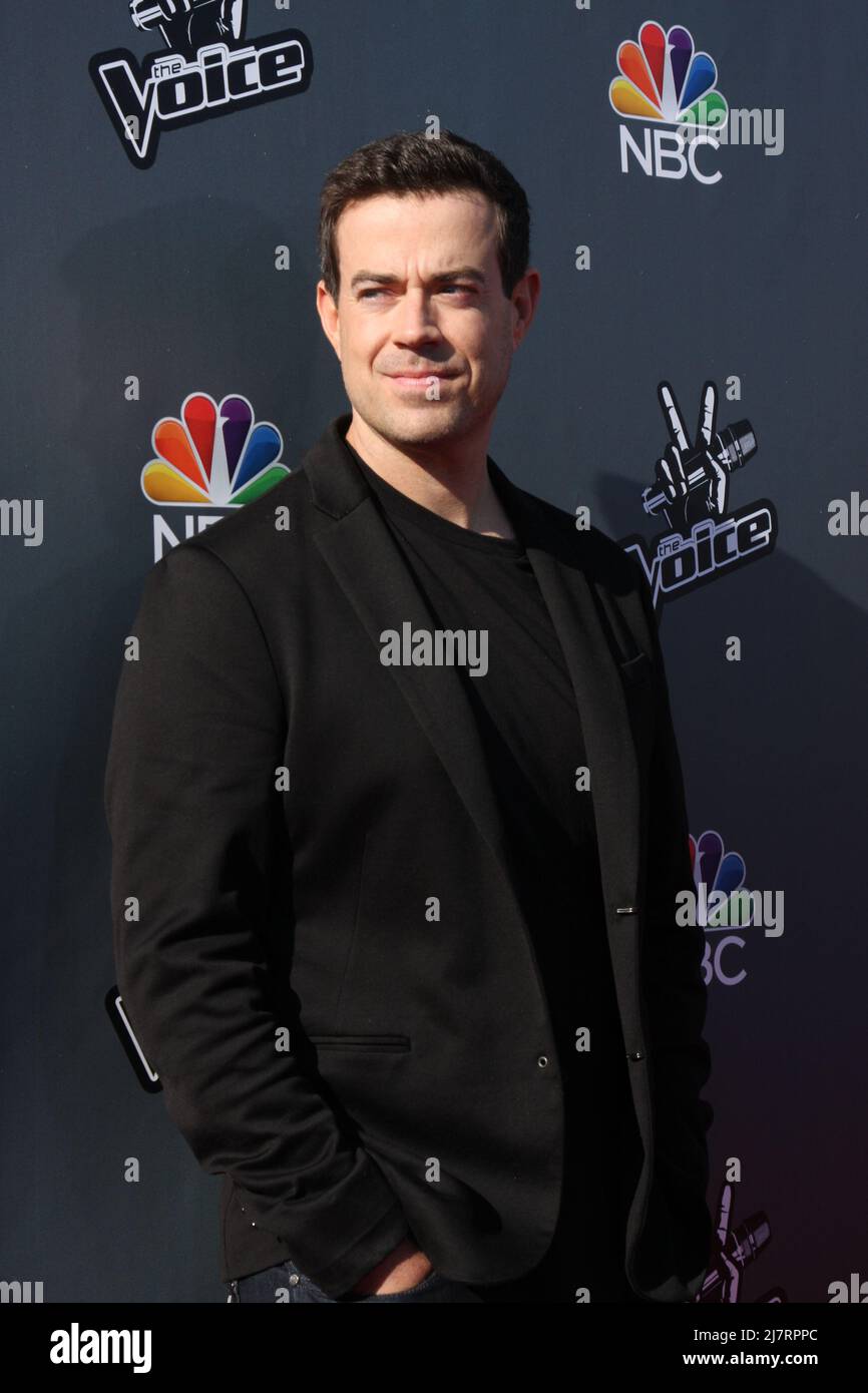 LOS ANGELES - APR 3: Carson Daly at the "The Voice" Judges Photocall ...
