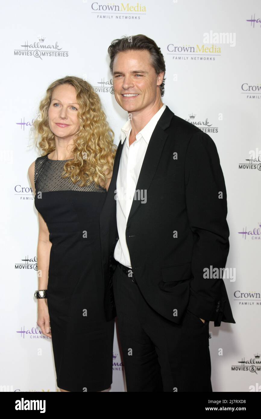 Dylan neal and becky southwell hi-res stock photography and images - Alamy