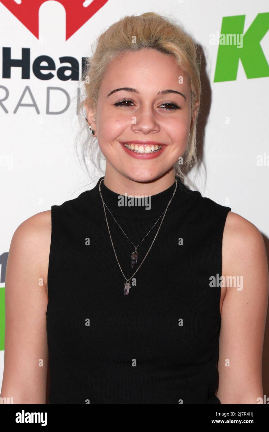 Beatrice Miller And Emblem3