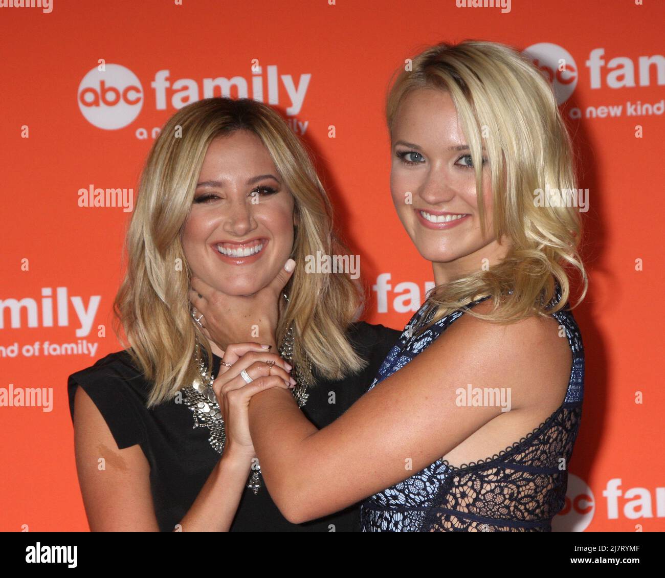 Emily osment and ashley tisdale hi-res stock photography and images - Alamy