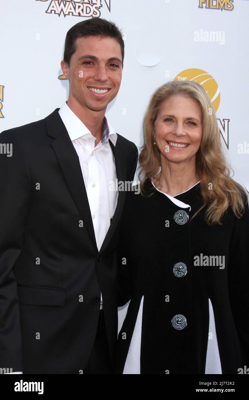 LOS ANGELES - JUN 26: Alex Kingi, Lindsay Wagner at the 40th Saturn ...