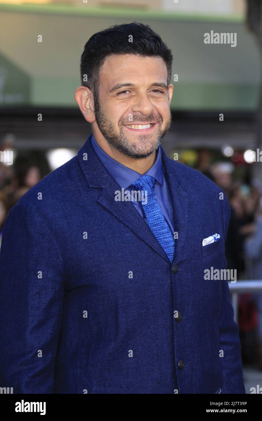 Adam richman hi-res stock photography and images - Alamy