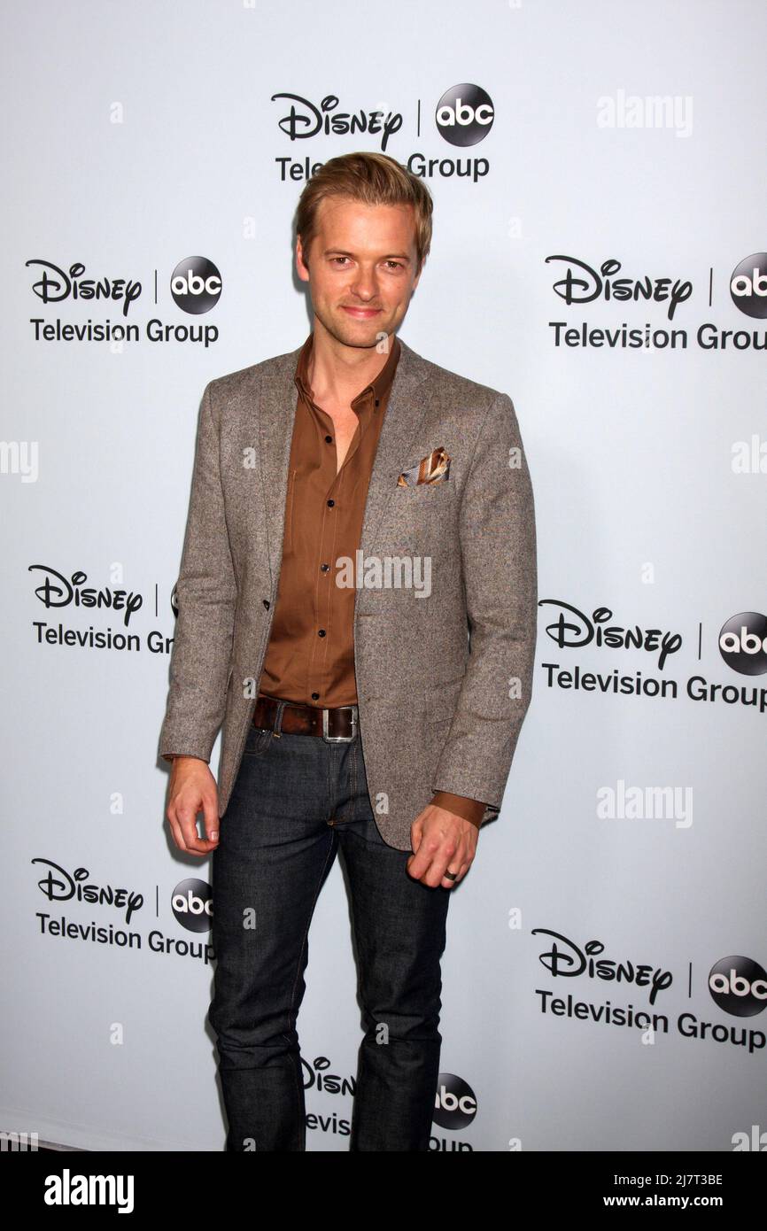 Adam campbell actor hi-res stock photography and images - Alamy