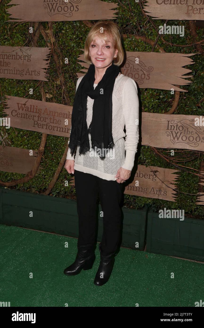 LOS ANGELES - DEC 3: Cathy RIgby at the Opening night of Oregon ...