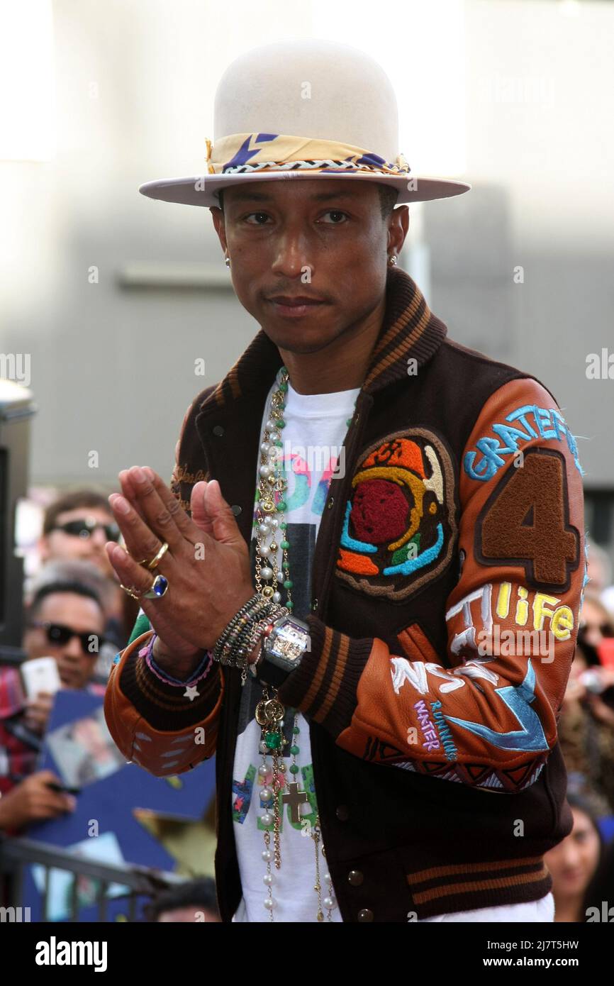 LOS ANGELES - DEC 4: Pharrell Williams at the Pharrell Williams ...