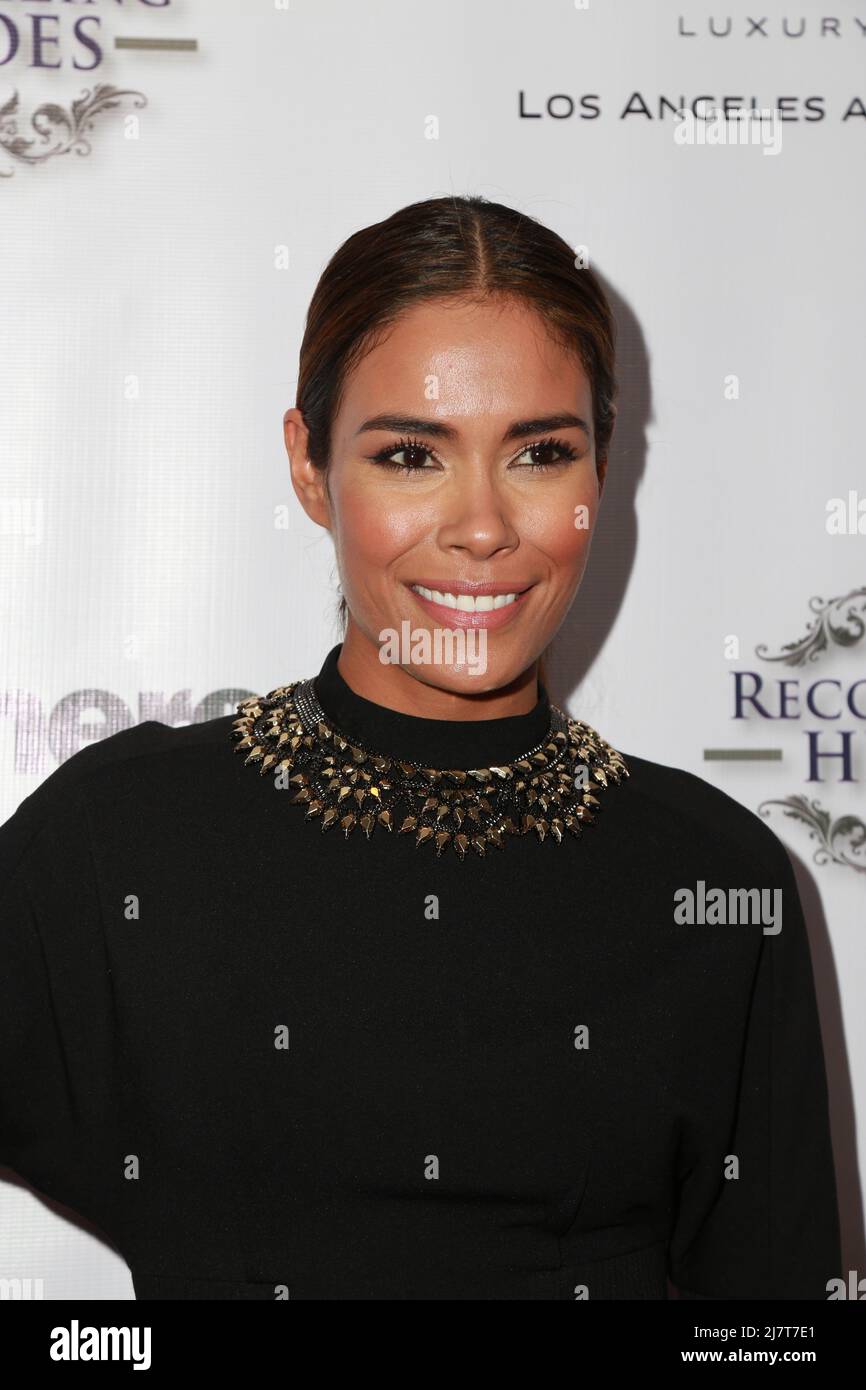 LOS ANGELES - NOV 8: Daniella Alonso at the 3rd Annual Unlikely Heroes ...