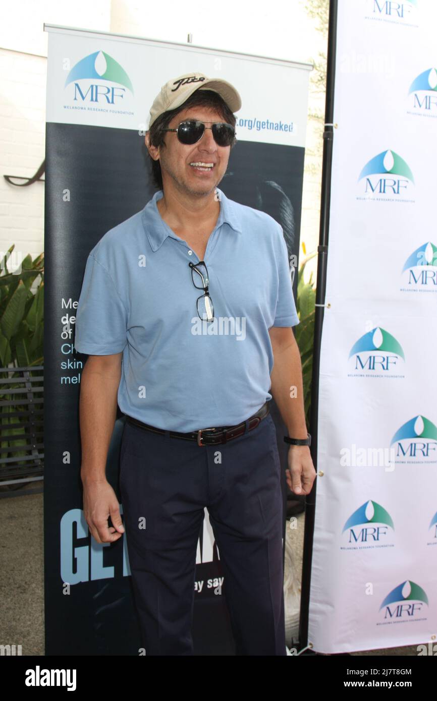 LOS ANGELES - NOV 10: Ray Romano at the Third Annual Celebrity Golf ...