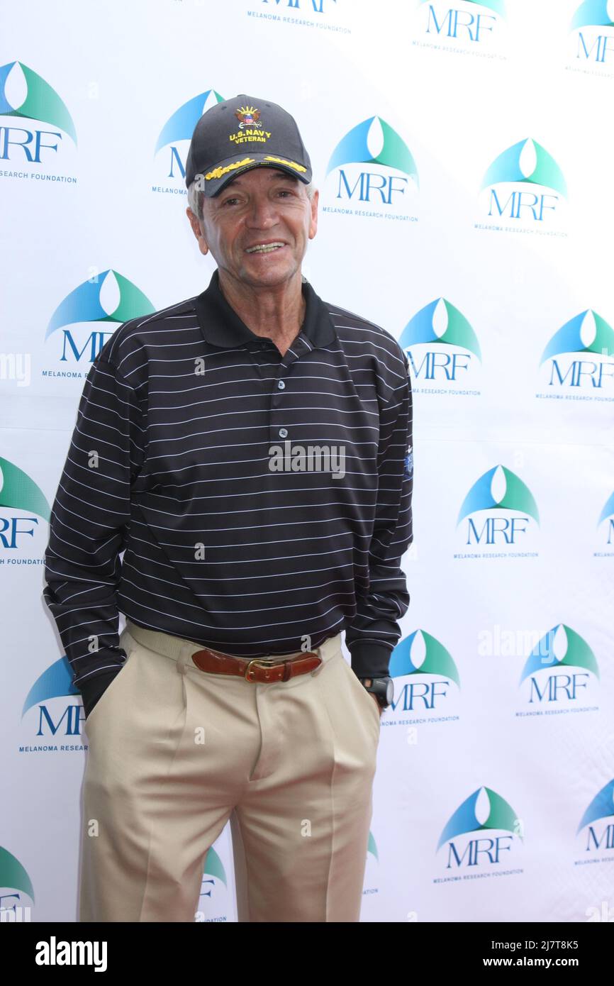 LOS ANGELES - NOV 10: Tom Dreesen at the Third Annual Celebrity Golf ...