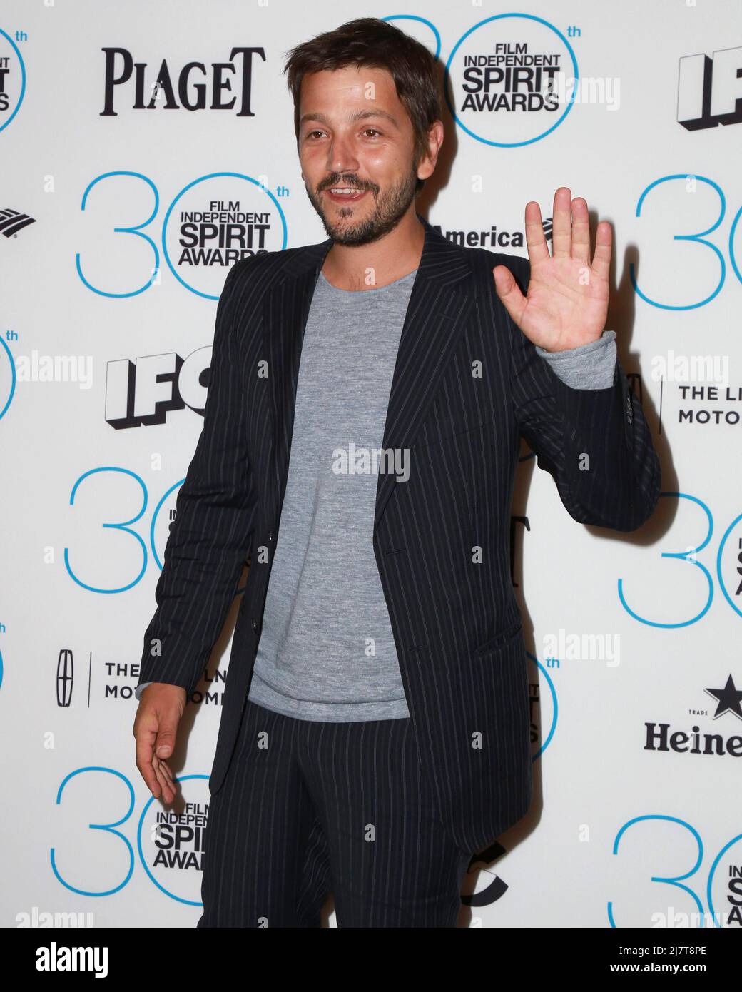 LOS ANGELES - NOV 25: Diego Luna at the Film Independent Spirit Award ...