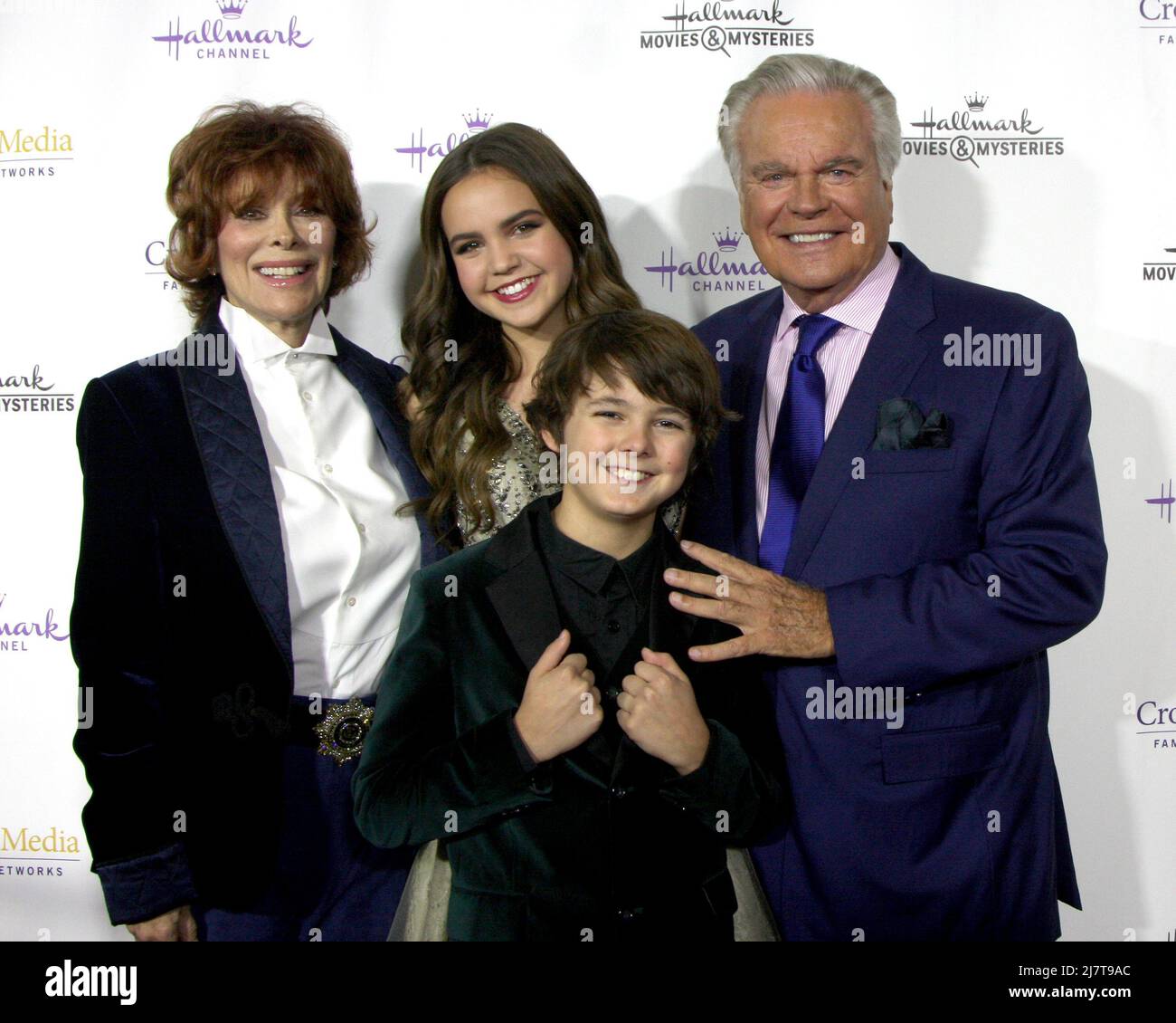 LOS ANGELES - NOV 4: Jill St. John, Max Charles, Bailee Madison, Robert ...