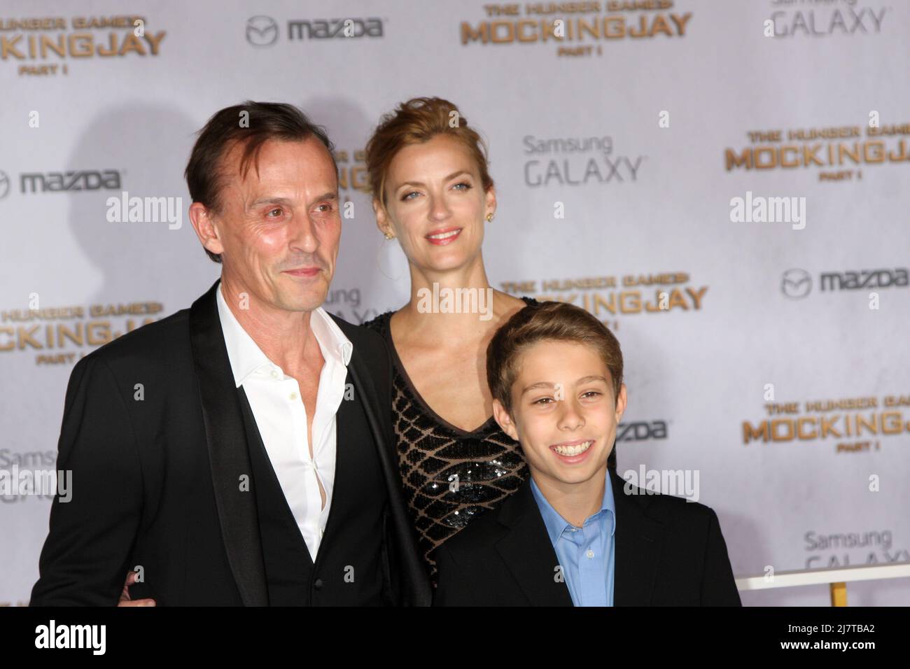 m LOS ANGELES - NOV 17: Robert Knepper at the The Hunger Games ...