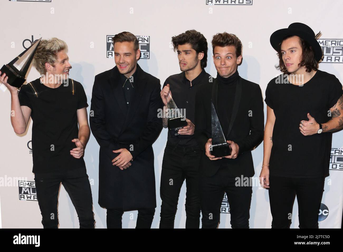 LOS ANGELES - NOV 23: One Direction, Niall Horan, Liam Payne, Zayn Malik, Louis Tomlinson, Harry ...