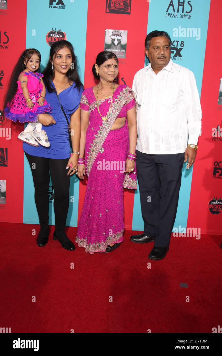 LOS ANGELES - OCT 5: Jyoti Amge at the "American Horror Story: Freak ...
