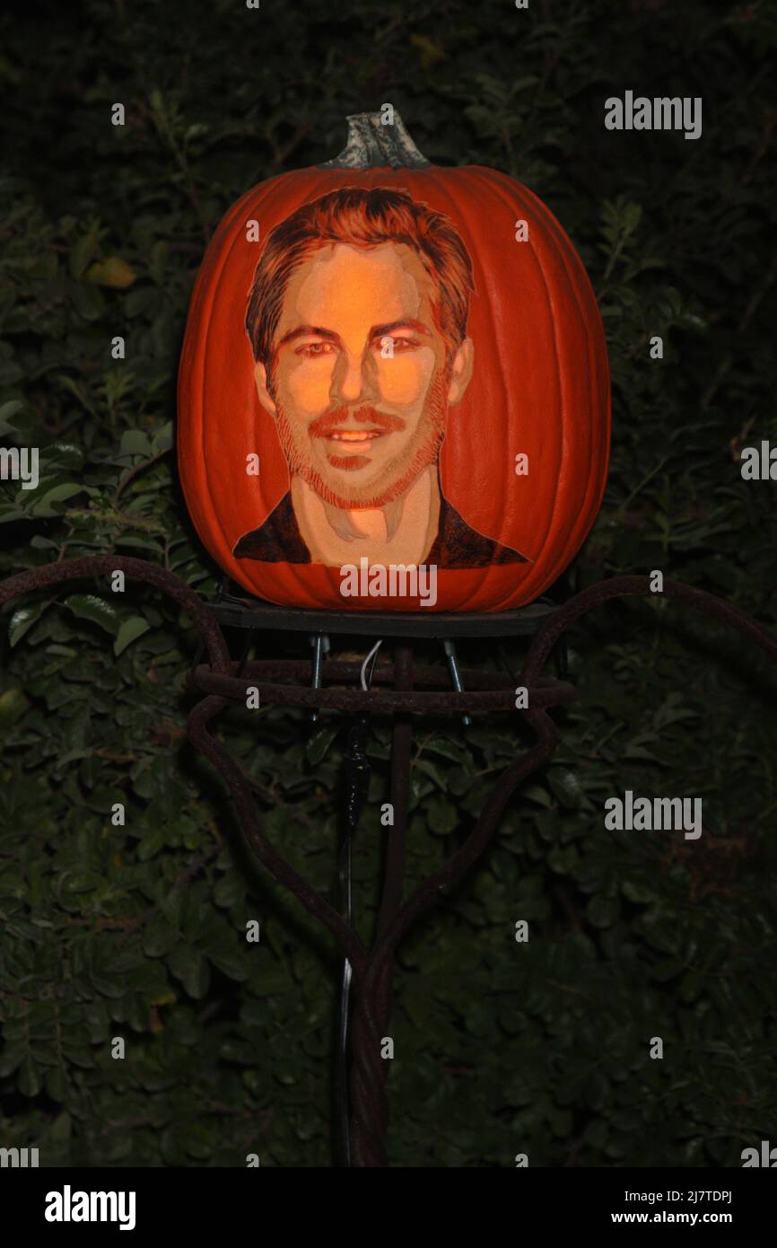 Paul walker carved pumpkin hi-res stock photography and images - Alamy