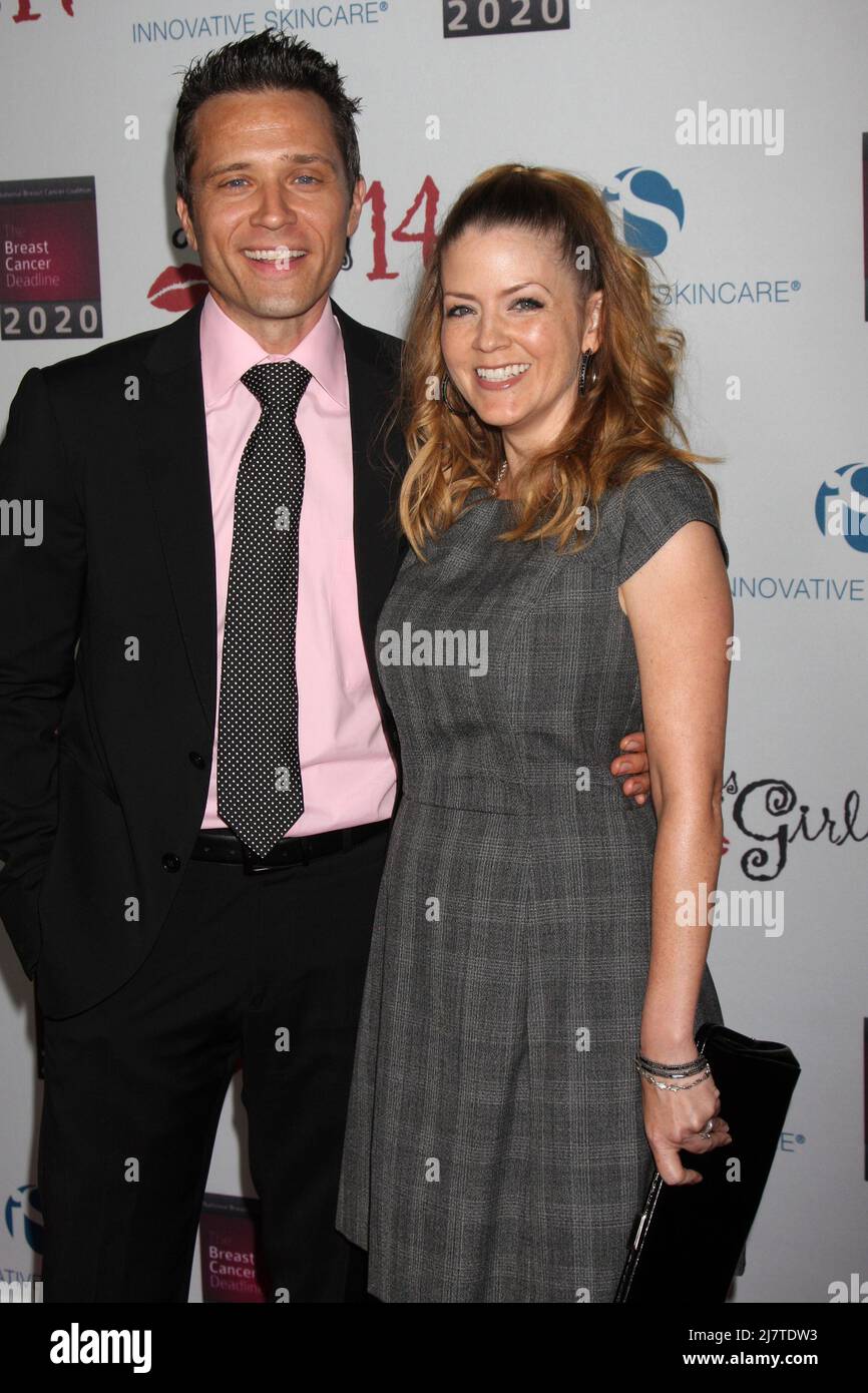 LOS ANGELES - OCT 6: Seamus Dever, Juliana Dever at the Les Girls 14 at ...