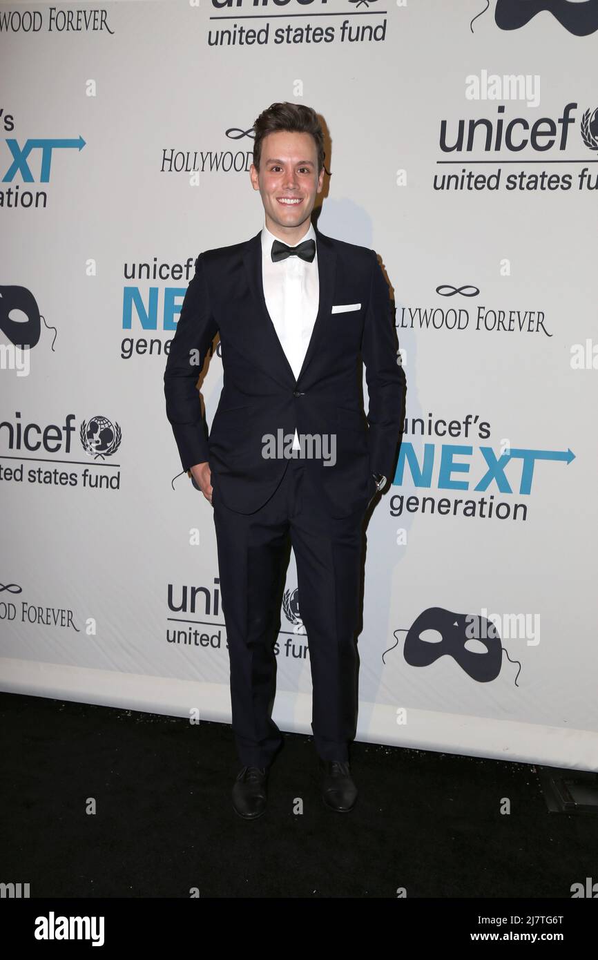 LOS ANGELES - OCT 30: Matthew Hoffman at the 2nd Annual UNICEF ...